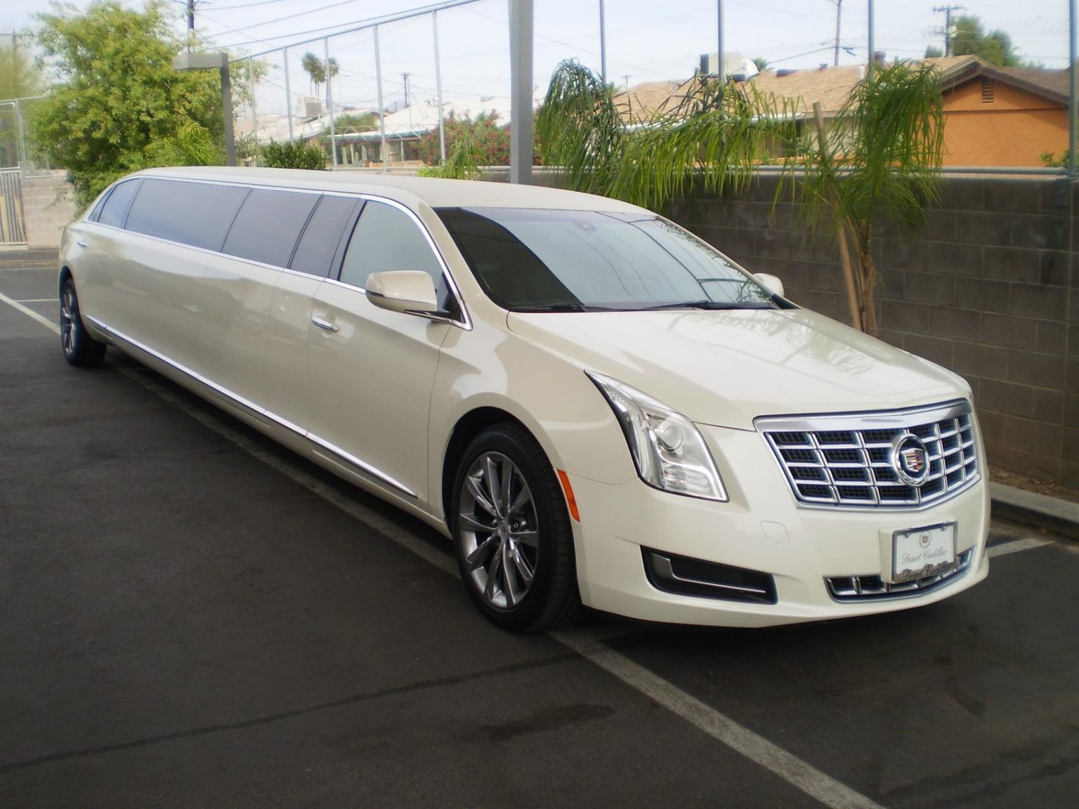 Limousine Service Available In Phoenix AZ | Mirage Limousines